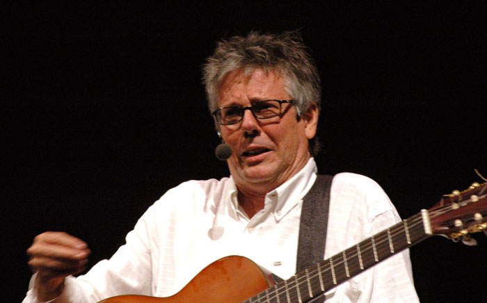 El humor musical del cubano "Virulo" - 970 Universal