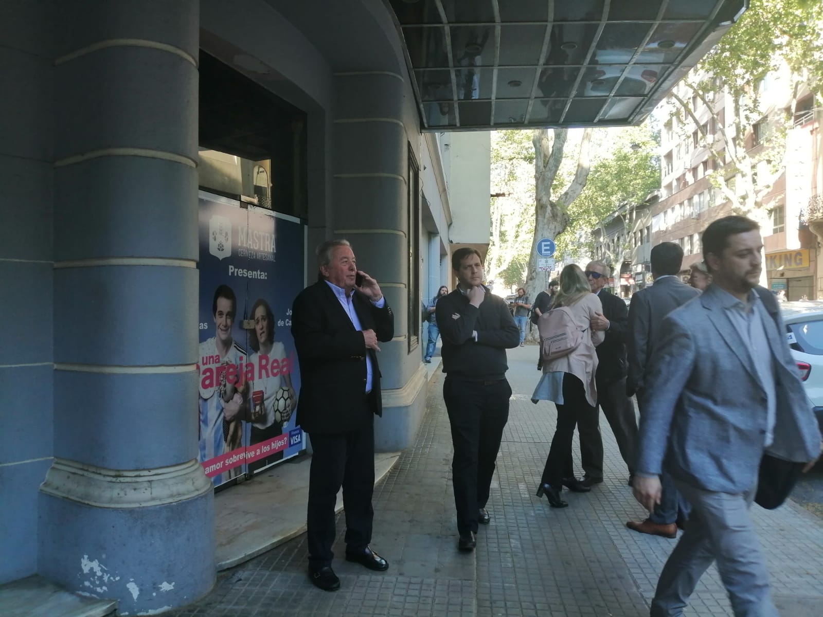 El futuro de Carlos Moreira se puede resolver por WhatsApp - 970 Universal