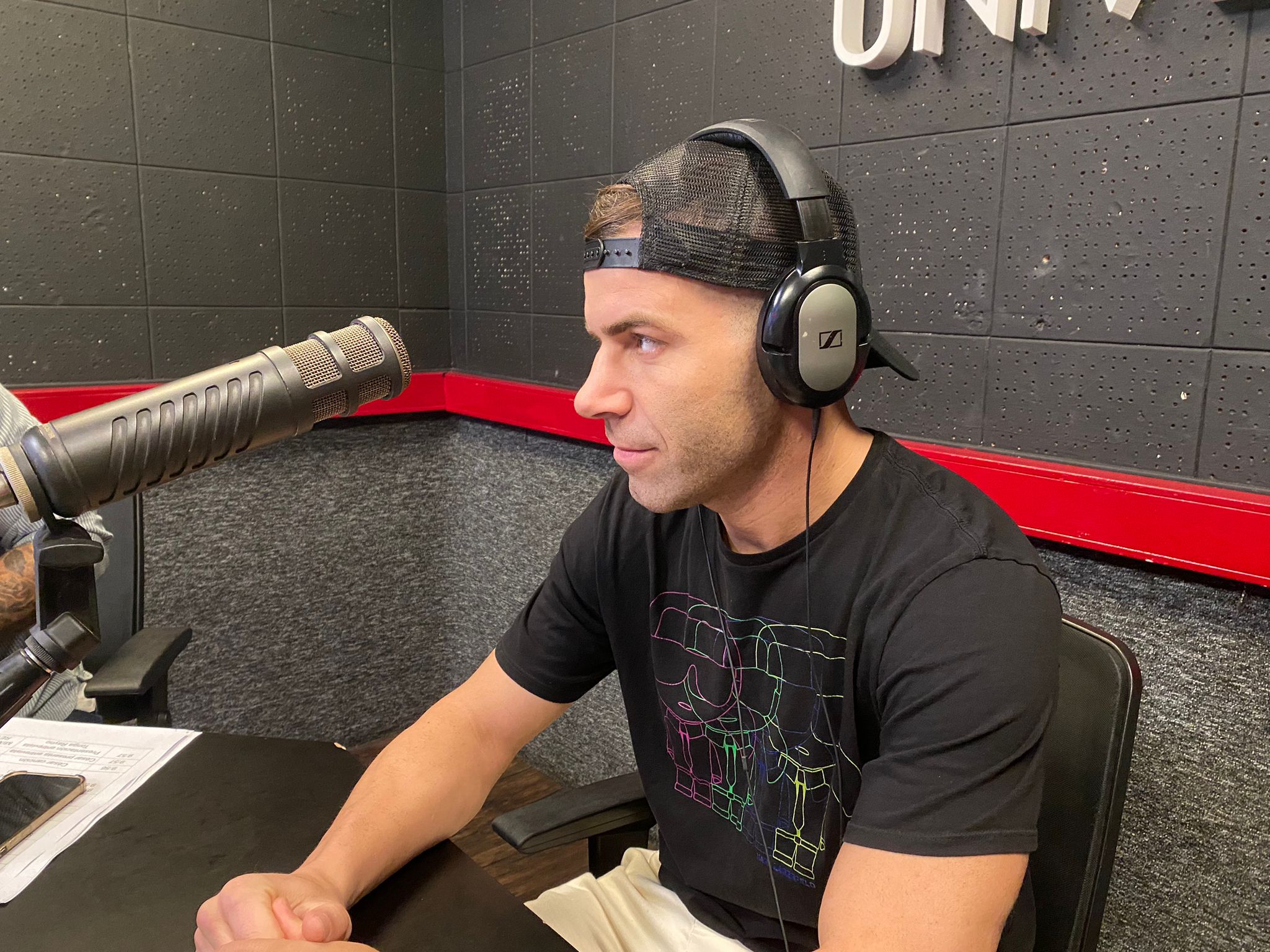 Tonga Reyno sobre el Bare Bunkle: "Cuando lo vi por primera vez, dije ...